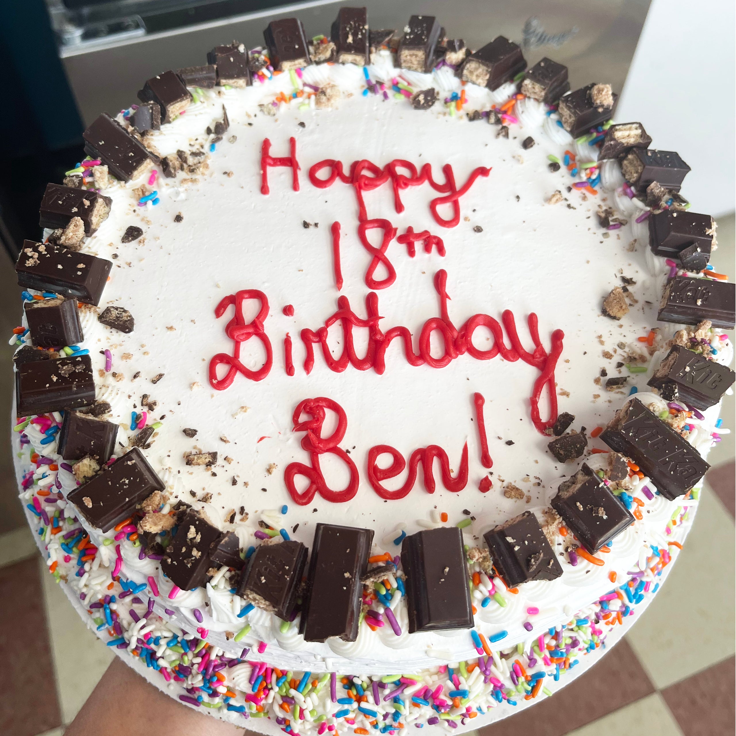 Large Round Ice Cream Cake | Daddy O's Creamery